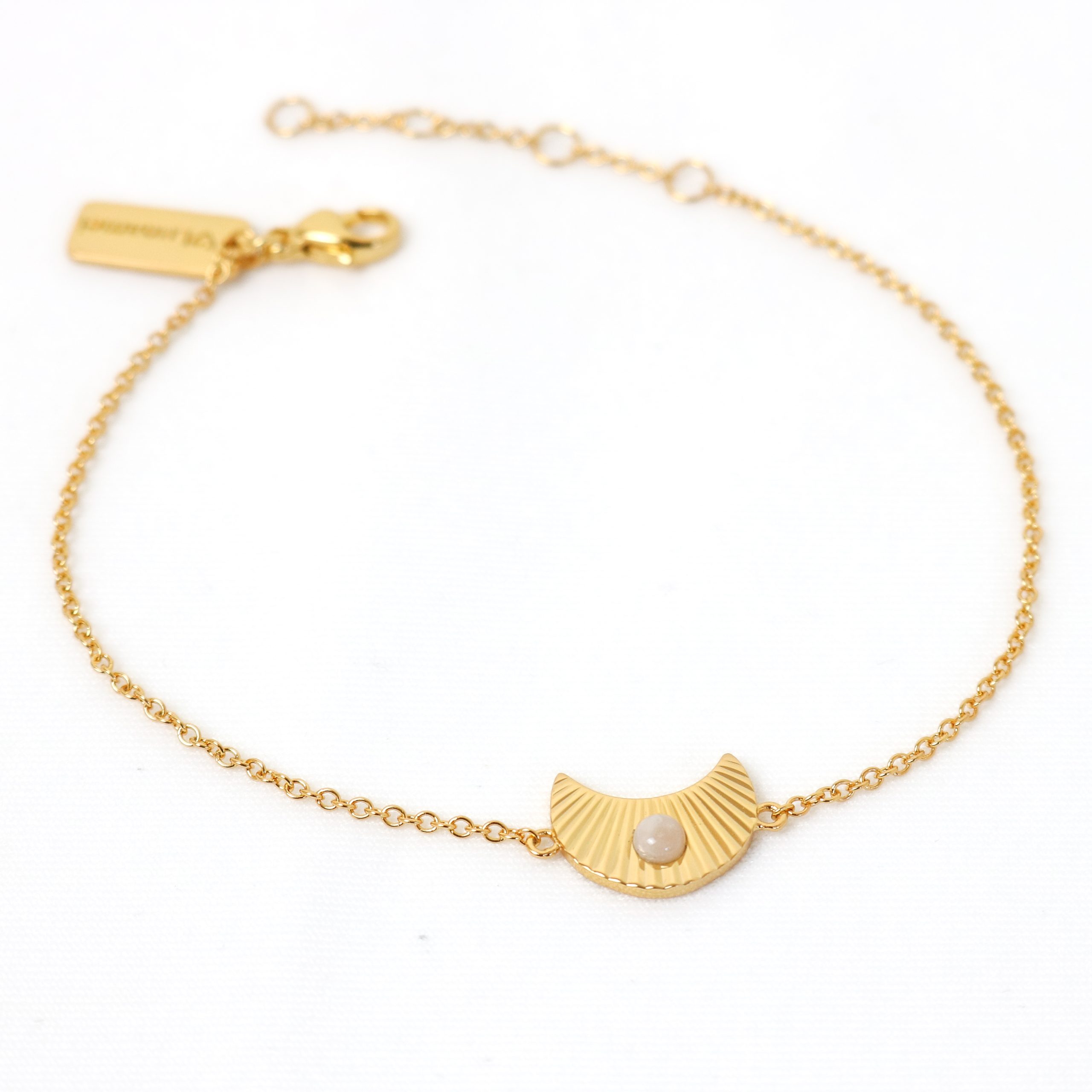 Ray Of Light Bracelet in Gold with Rose Quartz | Love Lunamei